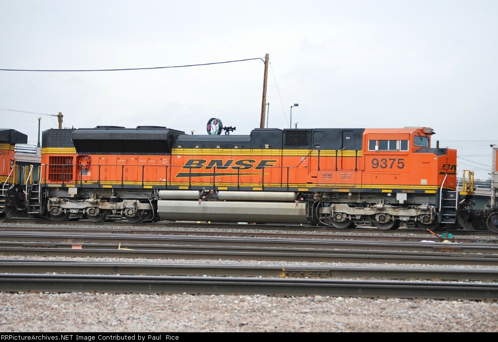 BNSF 9375